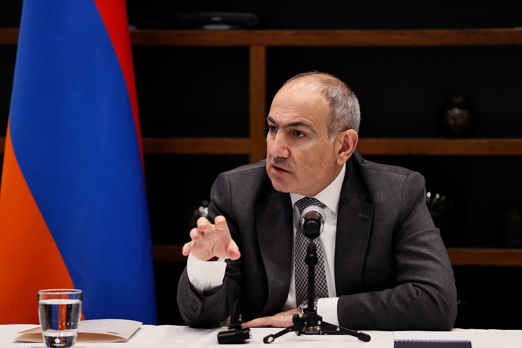 PM Pashinyan holds meeting with representatives of Armenian community ...