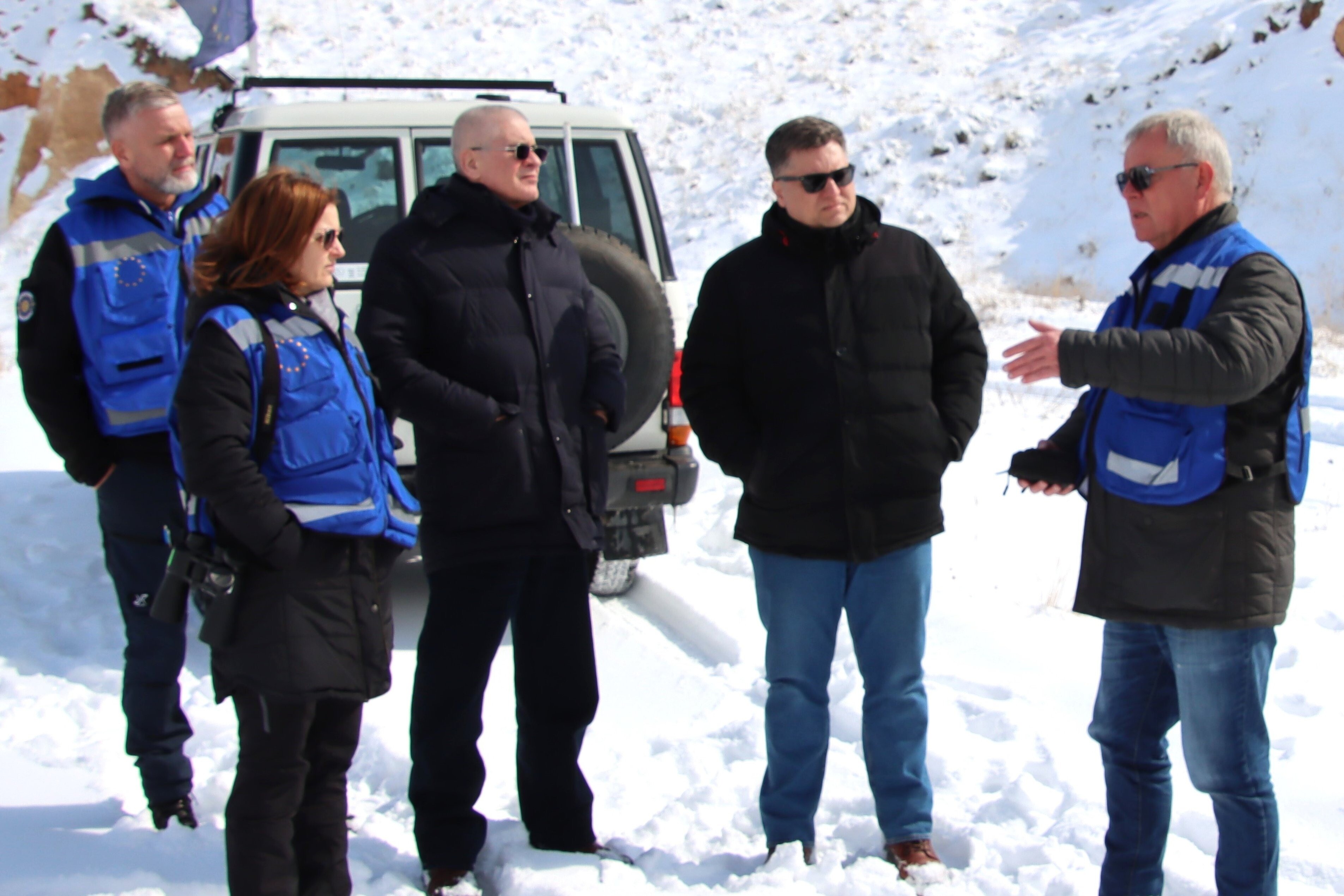 Romanian ambassador visits EUMA observers, joins patrol - ARMENPRESS ...
