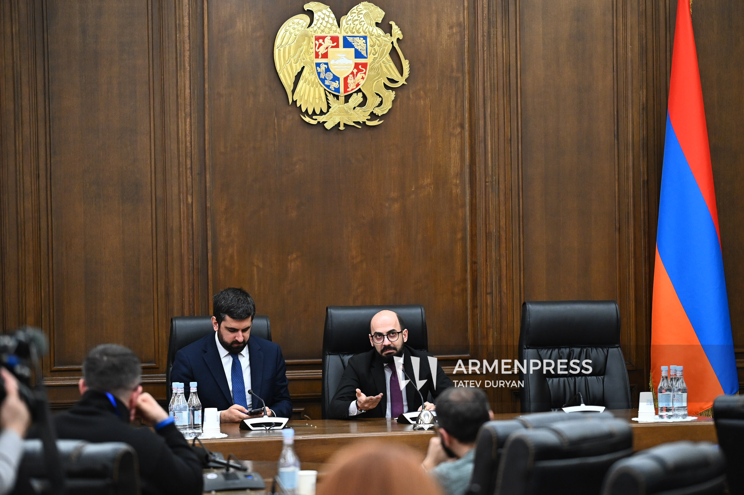 Lawmakers hold press briefing - ARMENPRESS Armenian News Agency