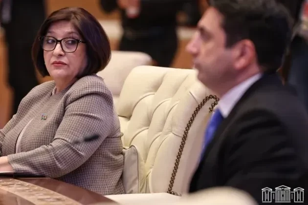 Speaker Simonyan says brief meeting with Azeri counterpart took place ...