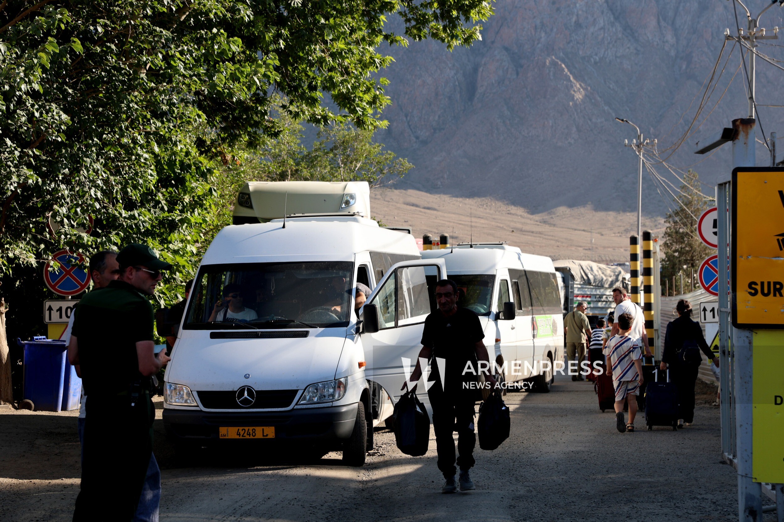 Authorities organize passenger bus service at border with Iran after ...