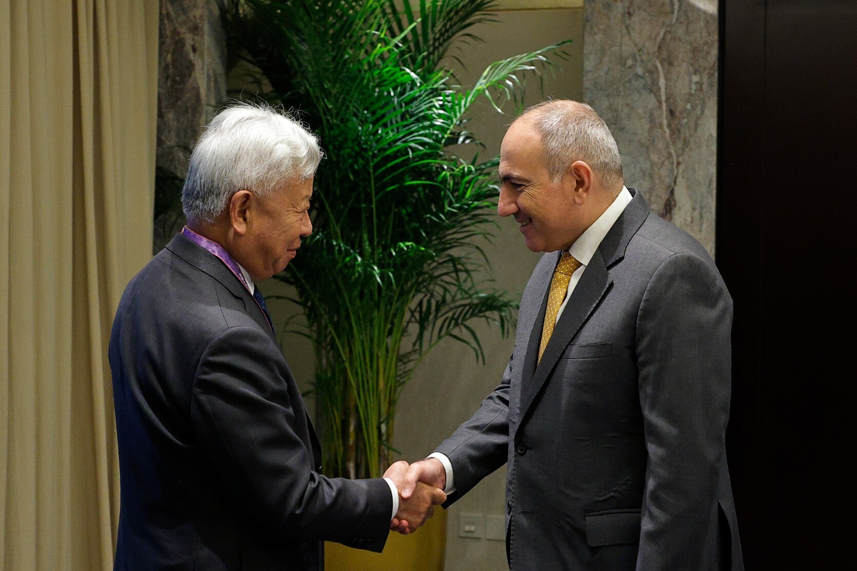 Prime Minister Pashinyan meets AIIB President in Beijing - ARMENPRESS Armenian News Agency