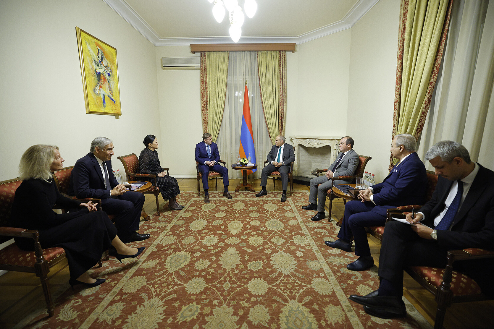 Prime Minister receives State Award winner Vincent Roche - ARMENPRESS ...