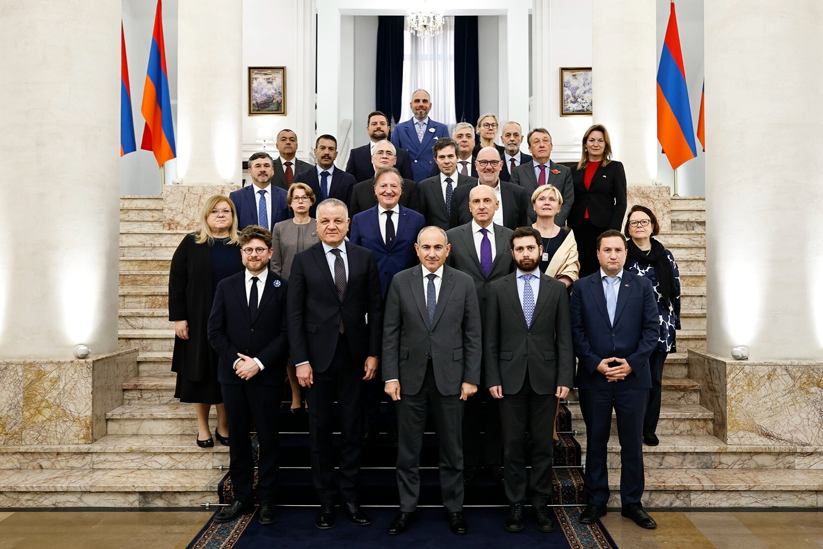 Armenian Prime Minister meets Ambassadors of EU member states ...