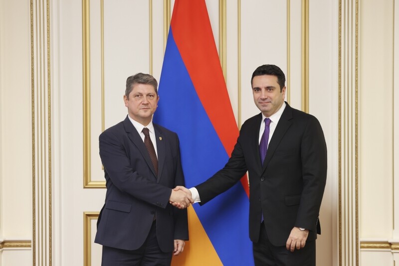 Romanian Senate’s Foreign Affairs Committee chairman visits Armenia ...