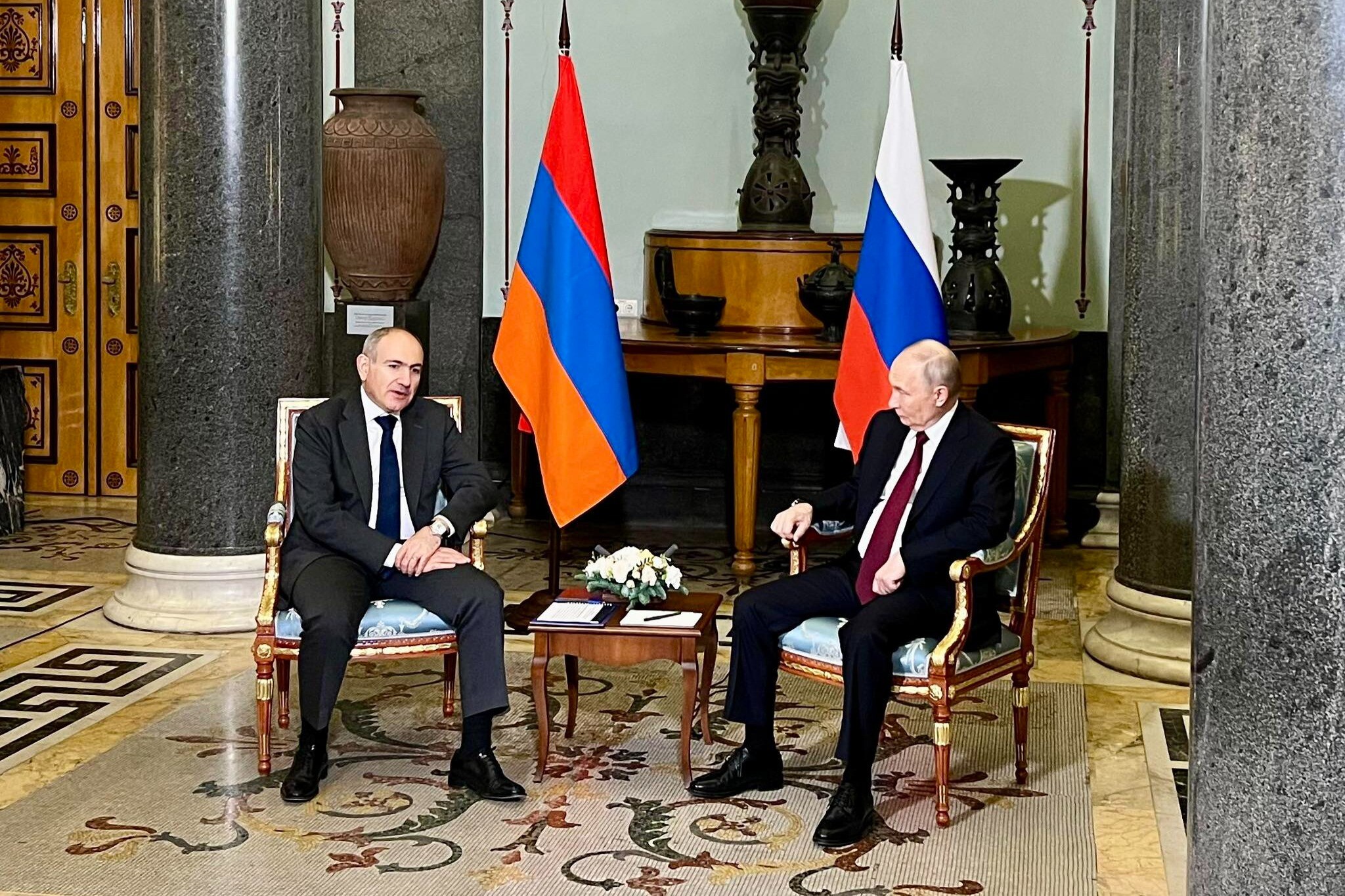 Pashinyan, Putin hold meeting in Saint Petersburg - ARMENPRESS Armenian ...
