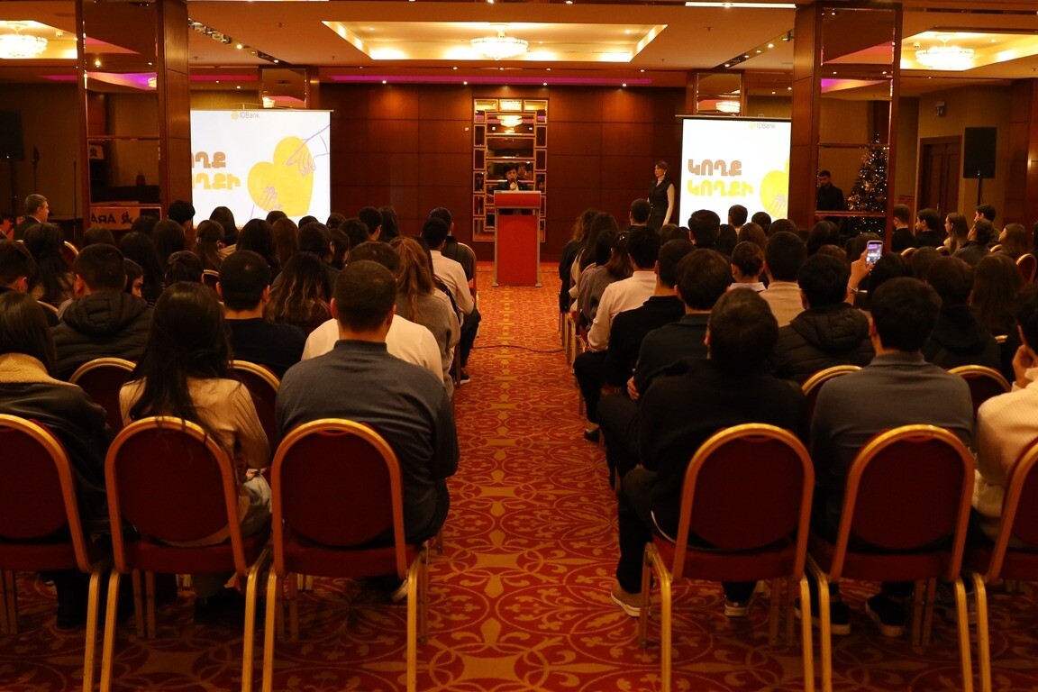 Scholarship for 100 Artsakh Students as Part of IDBank’s “Side by Side ...