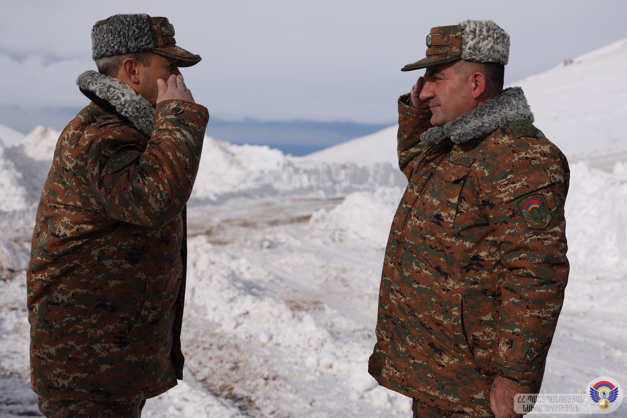 Top general visits on-duty troops ahead of holidays - ARMENPRESS ...