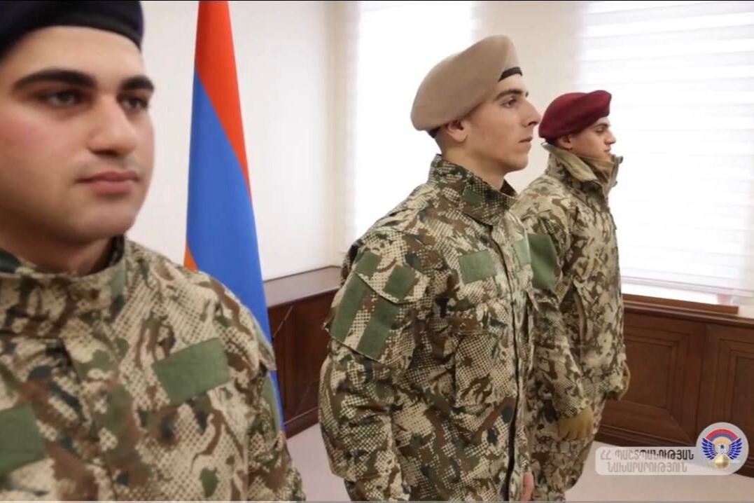 Pashinyan praises Armenia’s new military uniforms - ARMENPRESS Armenian ...