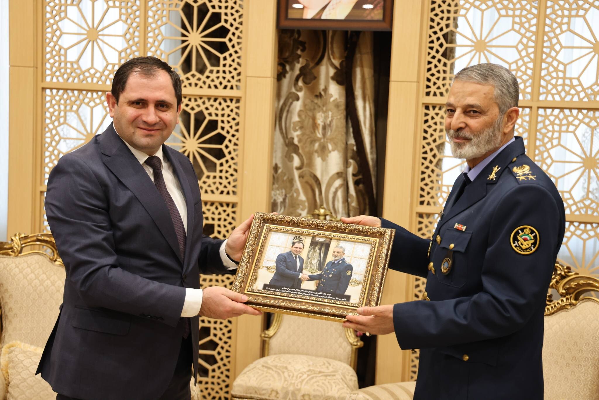Armenian Defense Minister meets Iranian top general - ARMENPRESS ...